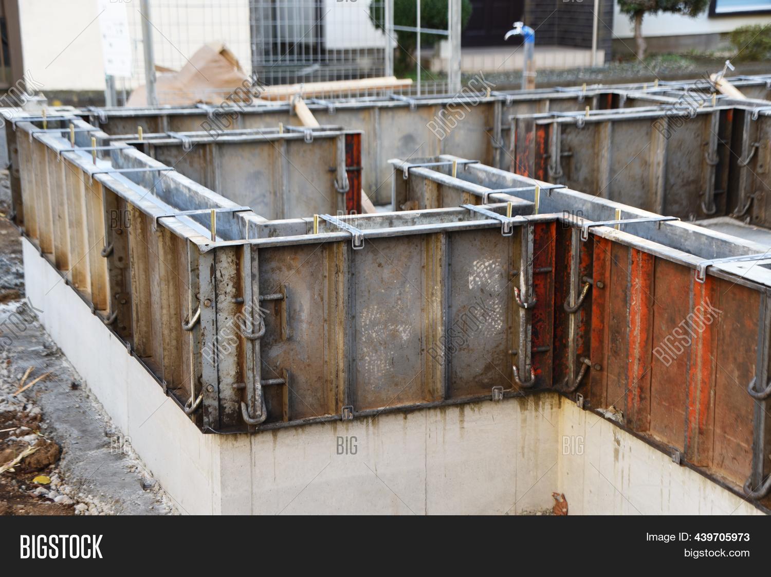 Basic Formwork House Image & Photo (Free Trial) | Bigstock