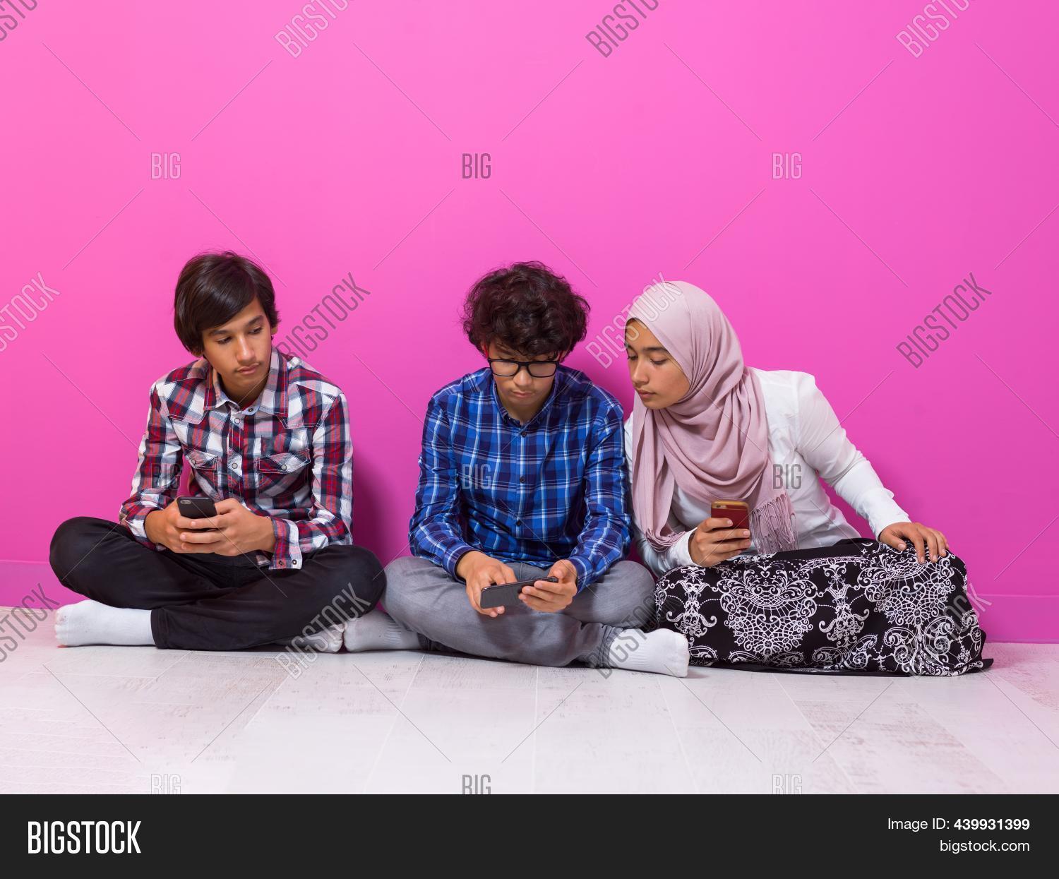 Arab Teenagers Group Image & Photo (Free Trial) | Bigstock
