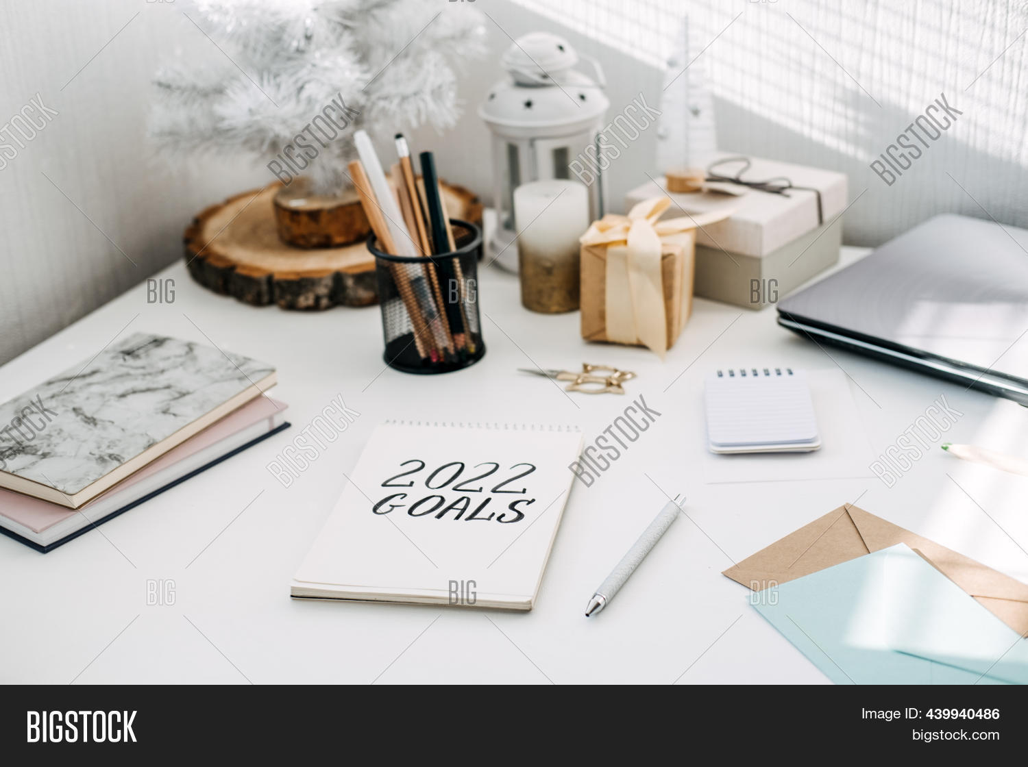 2022 Goals, New Year Image & Photo (Free Trial) | Bigstock
