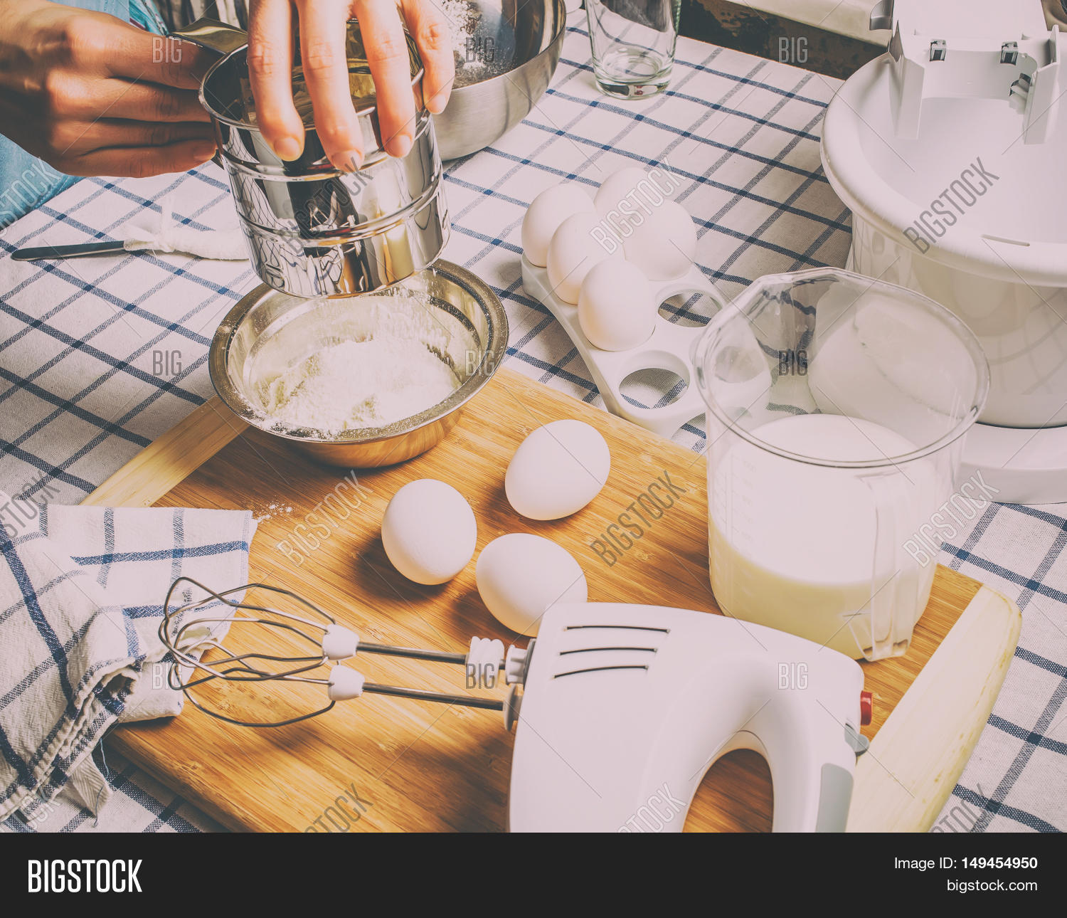 Sift Flour Man Image & Photo (Free Trial) | Bigstock