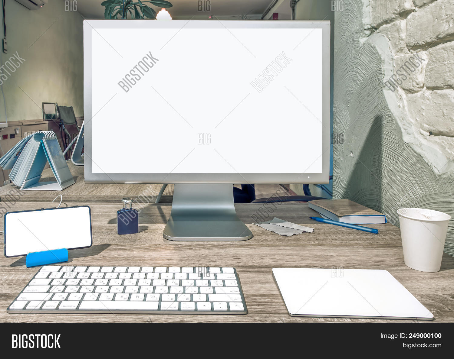 Blank Screen Modern Image & Photo (Free Trial) | Bigstock