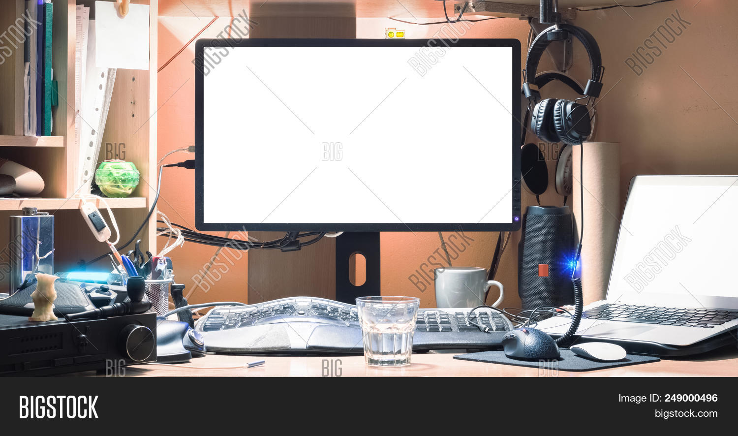 Blank Screen Modern Image & Photo (Free Trial) | Bigstock