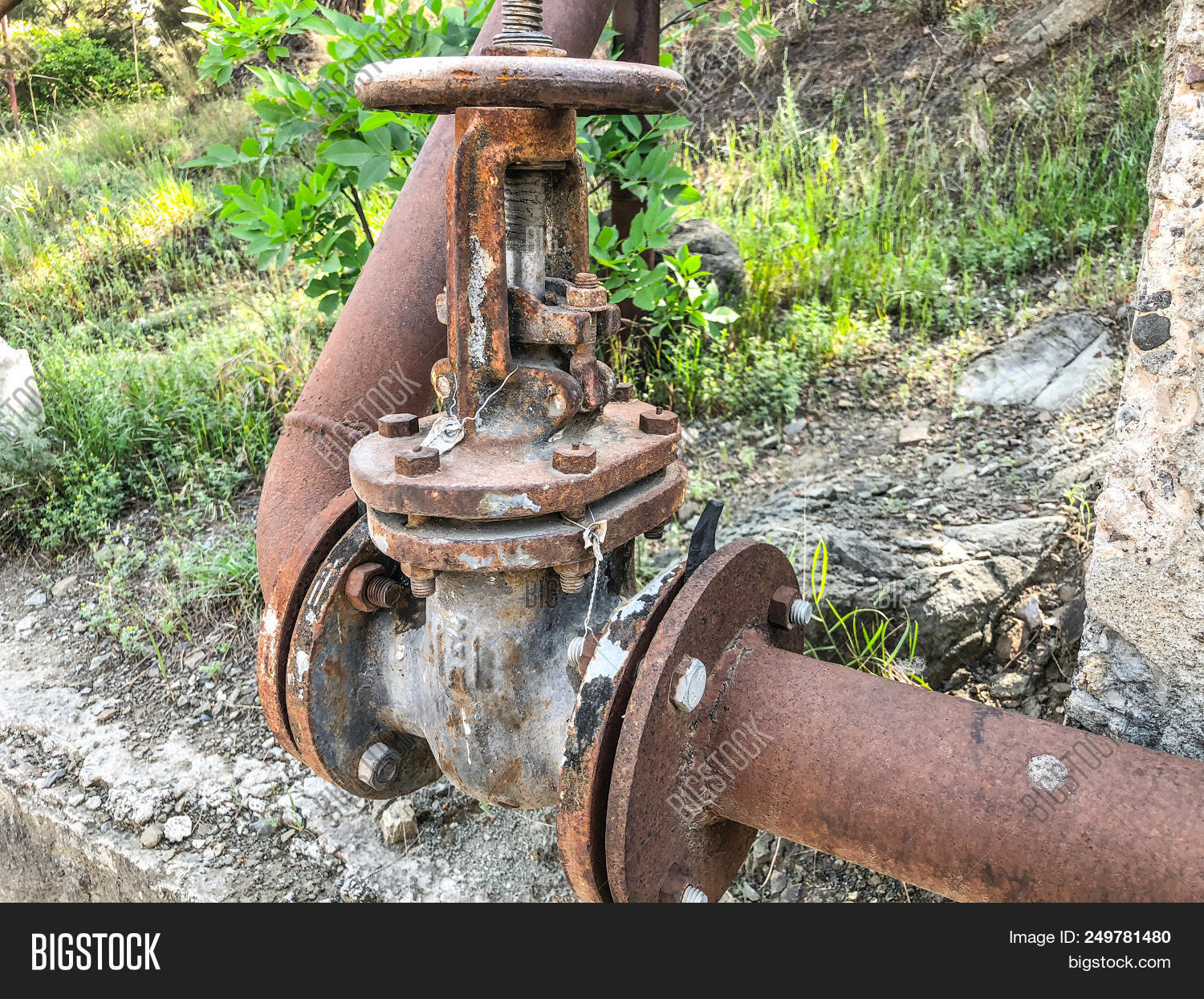 Valve Connecting Two Image & Photo (Free Trial) | Bigstock