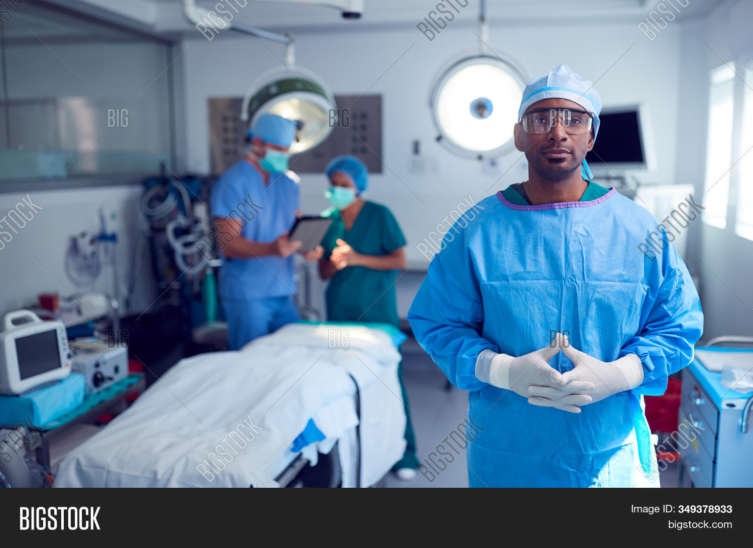 Portrait Male Surgeon Image & Photo (Free Trial) | Bigstock