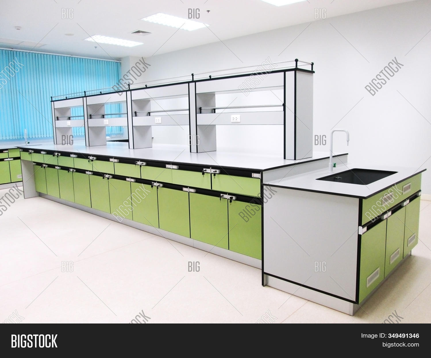 Green Bench Laboratory Image & Photo (Free Trial) | Bigstock