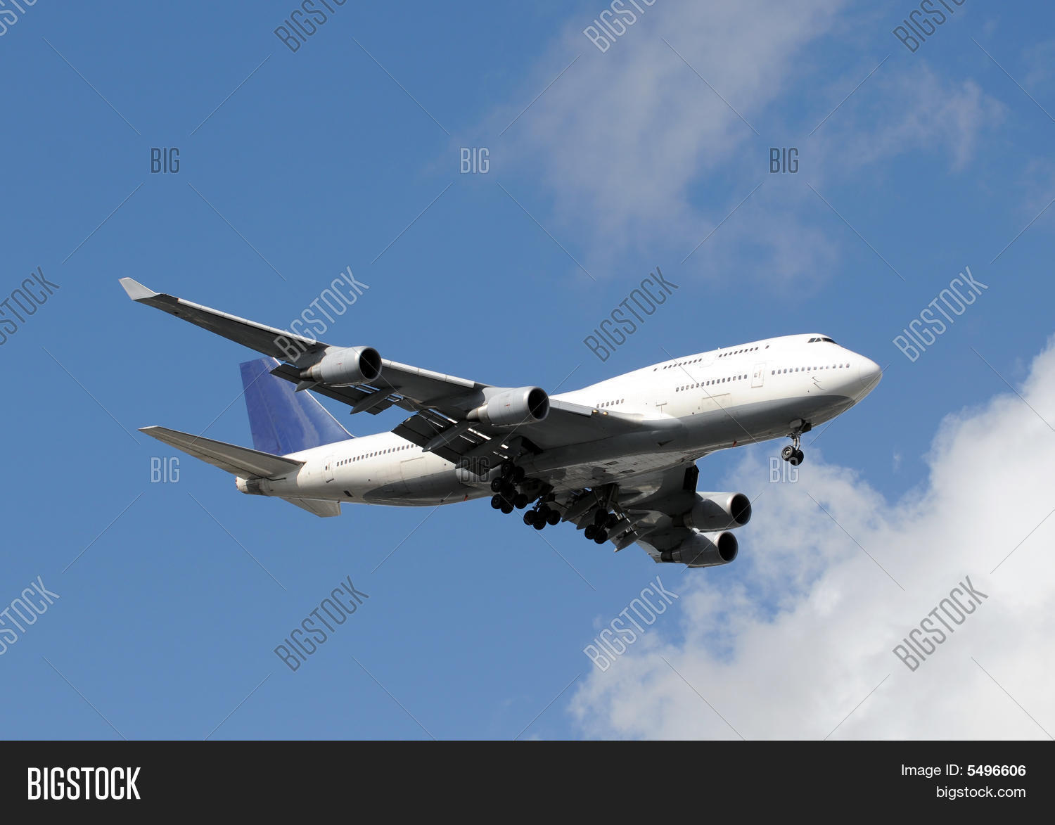 Jumbo Jet Flight Image & Photo (Free Trial) | Bigstock