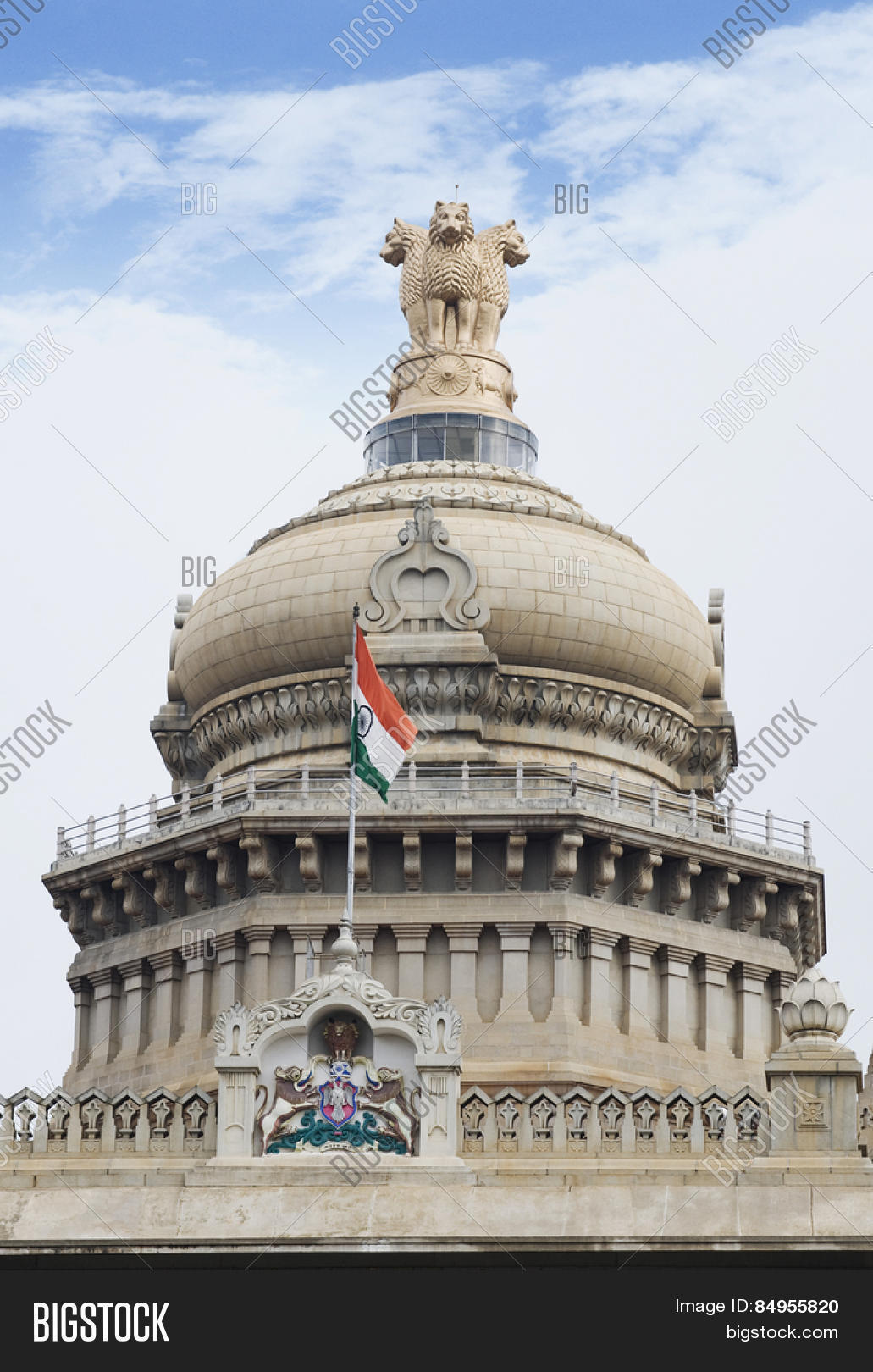 Low Angle View Image & Photo (Free Trial) | Bigstock