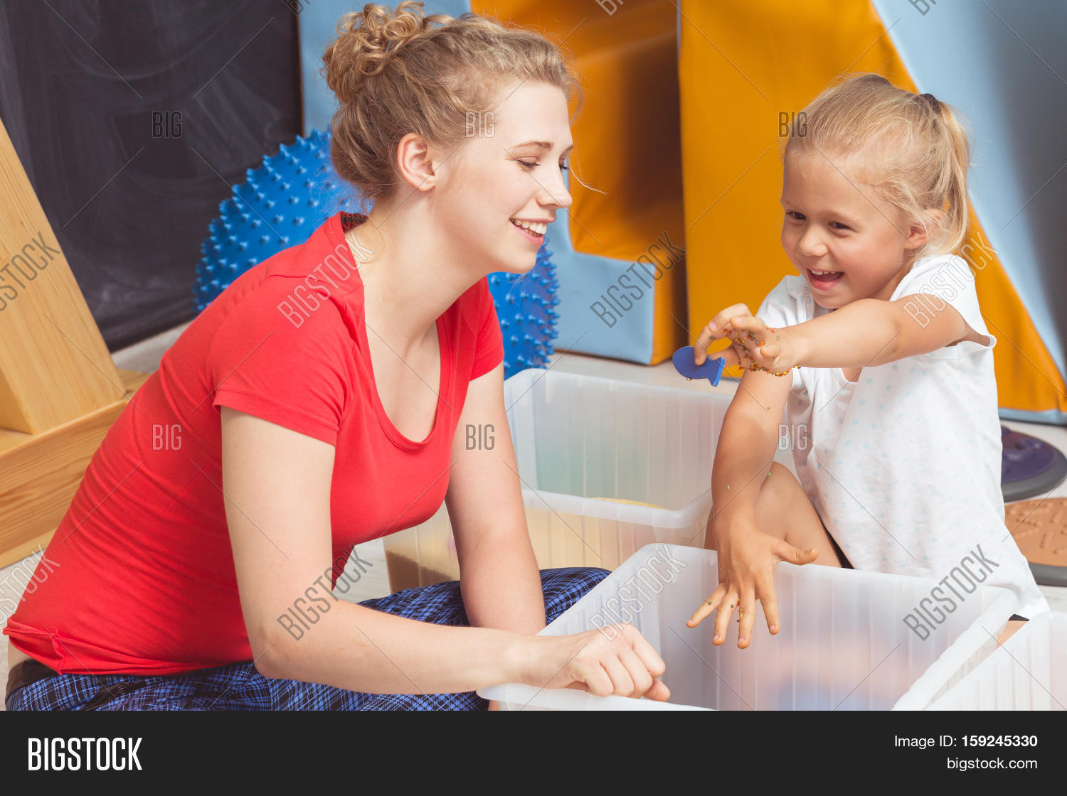 Child Searching Image & Photo (Free Trial) | Bigstock