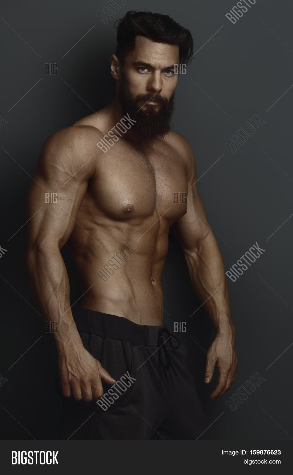 Bearded Bodybuilder Image & Photo (Free Trial) | Bigstock