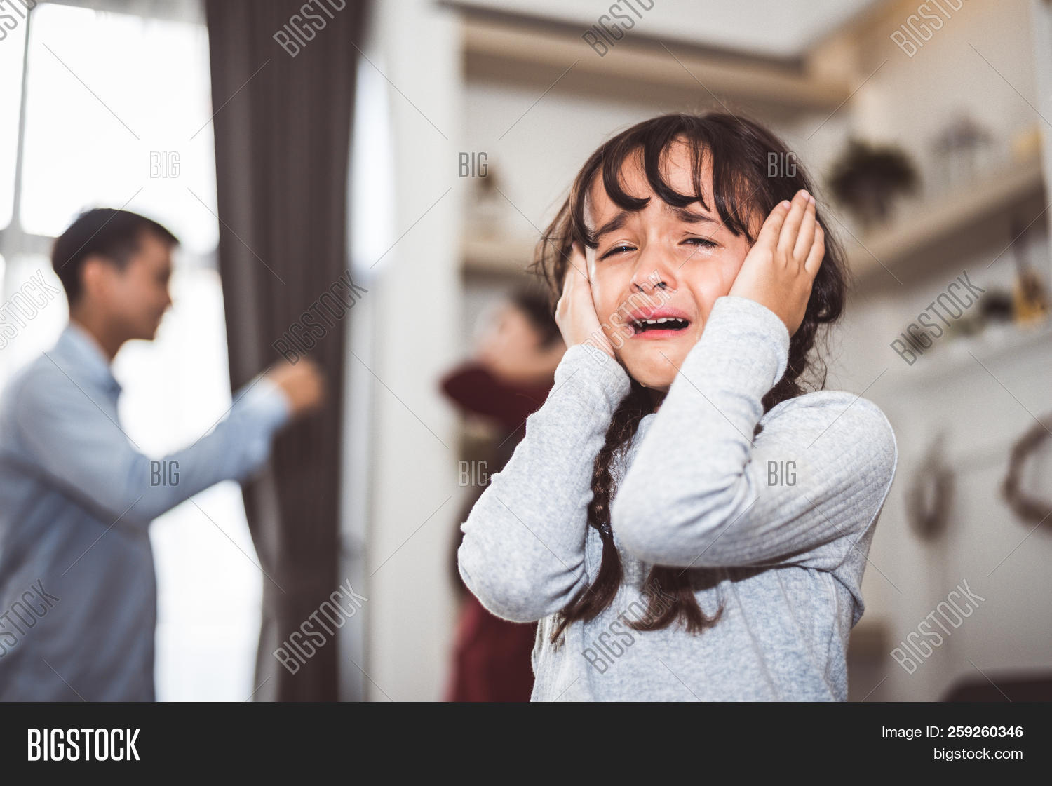 Little Girl Crying Image & Photo (Free Trial) | Bigstock