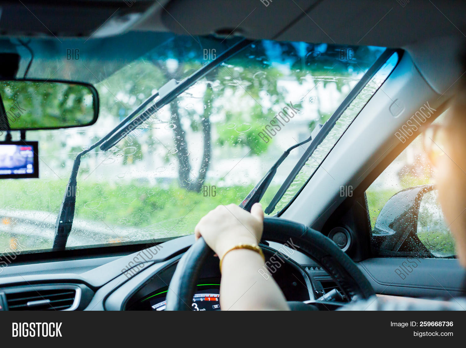 Selective Focus Woman Image & Photo (Free Trial) | Bigstock