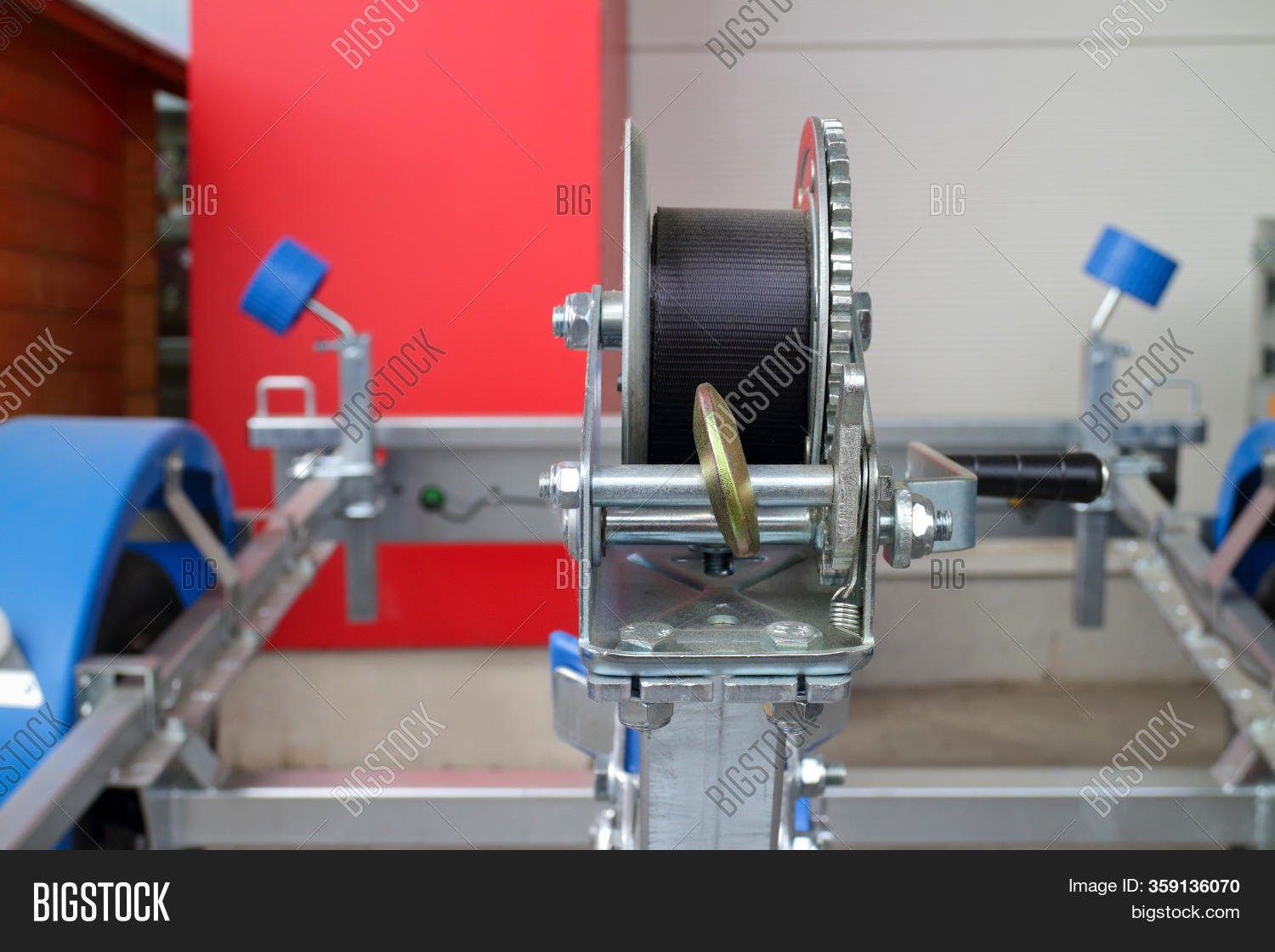 Mechanical Rope Winch Image & Photo (Free Trial) | Bigstock