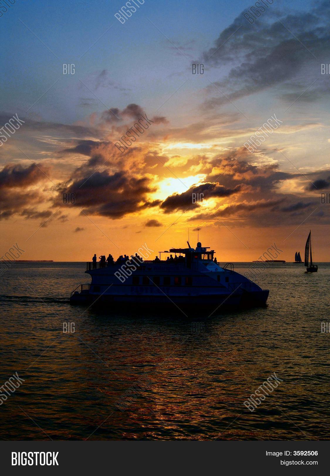 Key West Tour Boat Image & Photo (Free Trial) | Bigstock