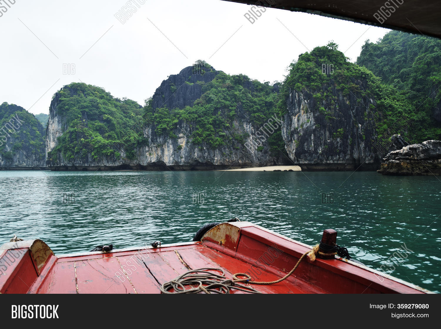 Picture Ha Long Bay Image & Photo (Free Trial) | Bigstock