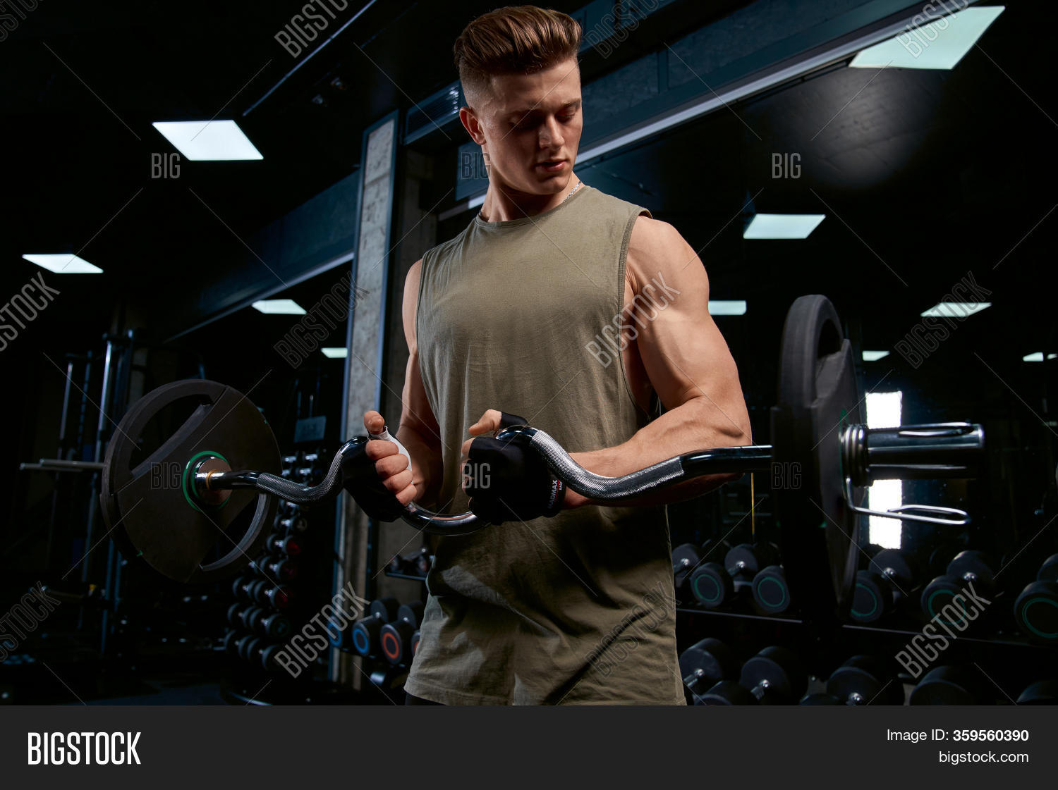 Front View Bodybuilder Image & Photo (Free Trial) | Bigstock