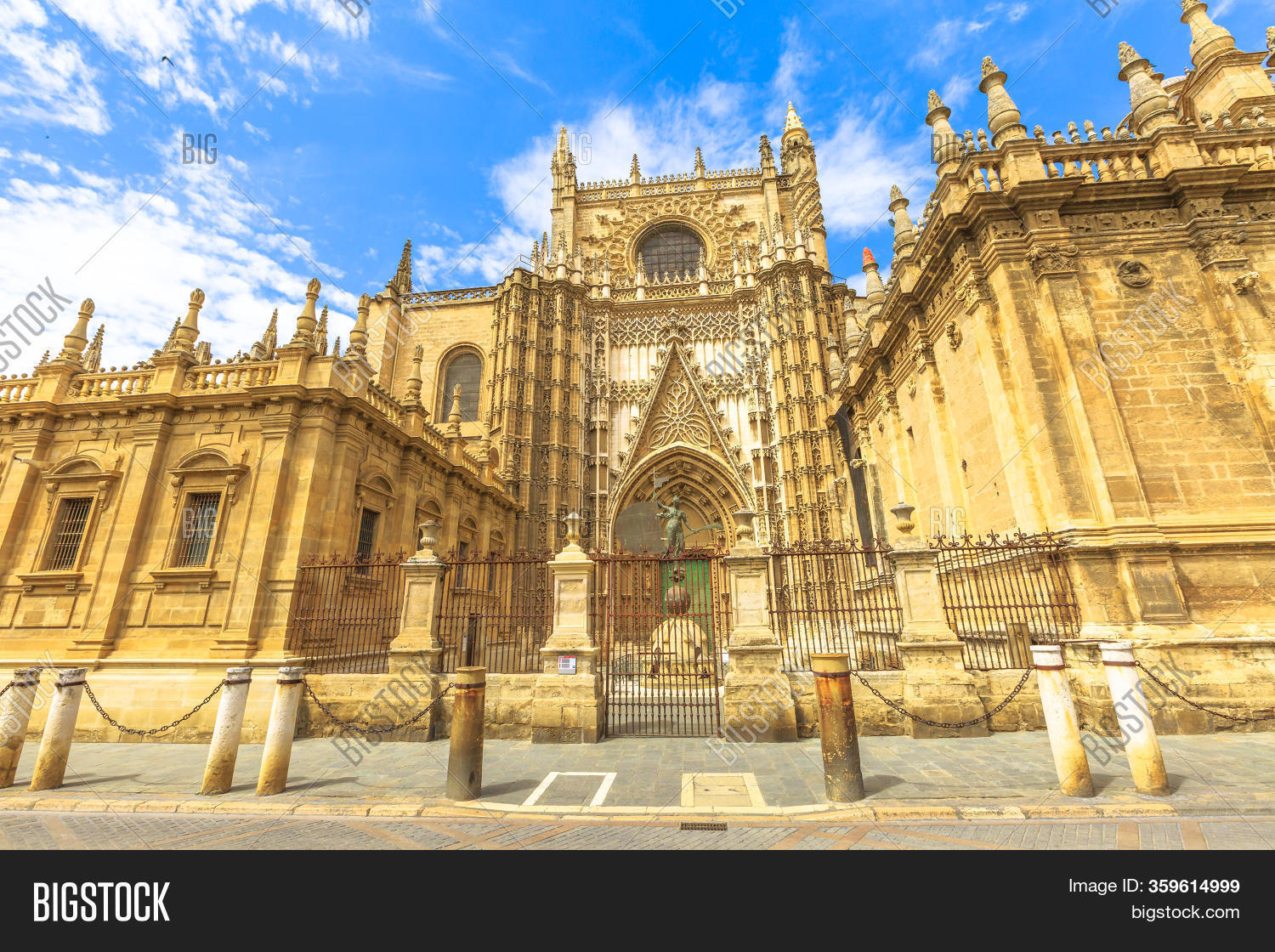 Seville Cathedral One Image & Photo (Free Trial) | Bigstock