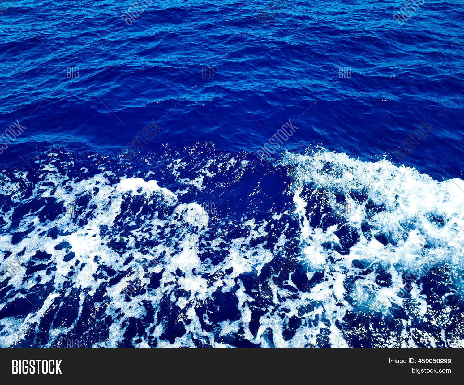 Deep Blue 图片和照片（免费试用） | Bigstock