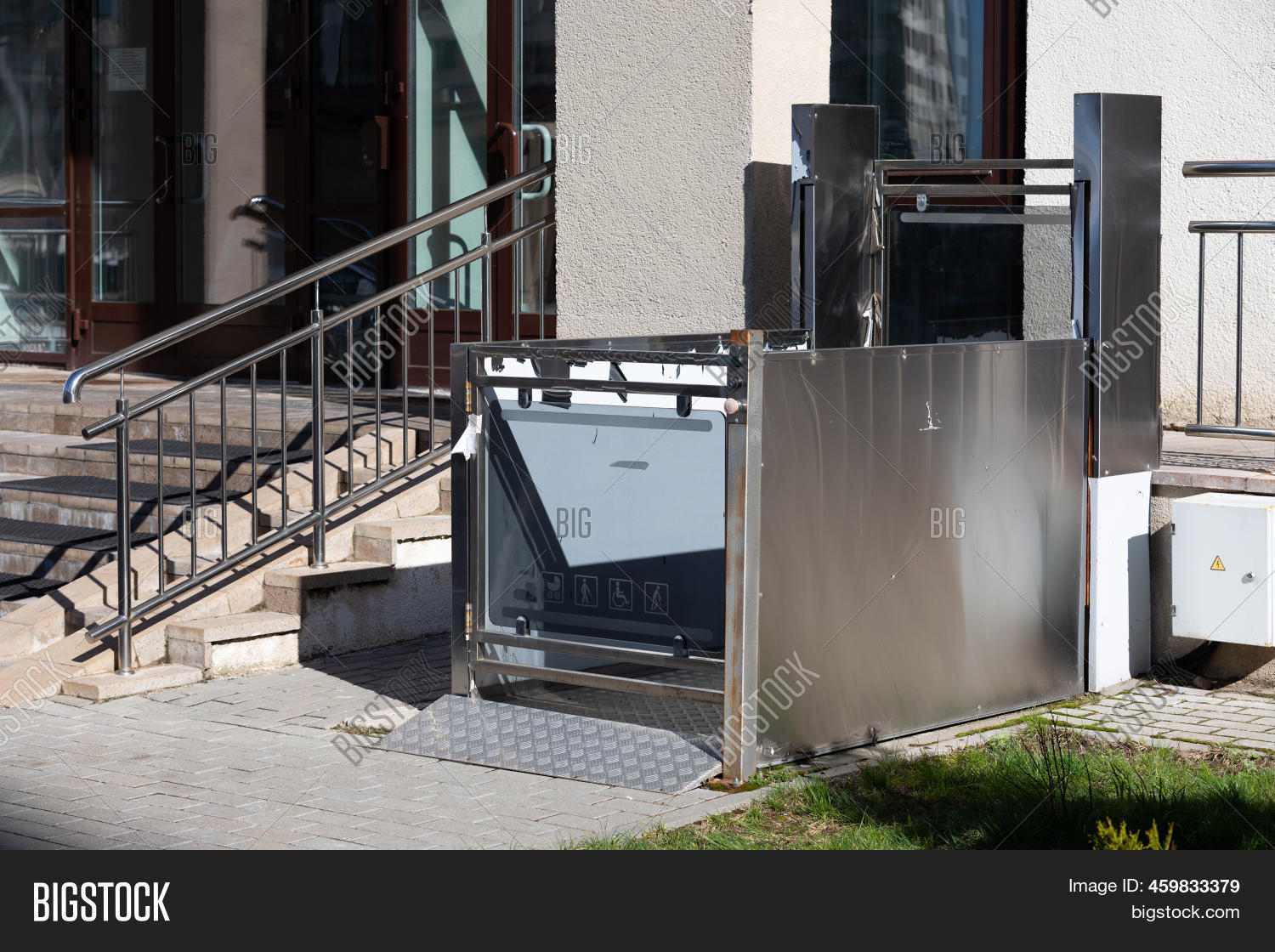 Lifting Ramp Mechanism Image & Photo (Free Trial) | Bigstock