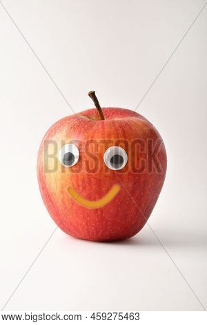 Healthy Red Apple Face Image & Photo (Free Trial) | Bigstock