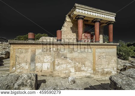 Ancient Ruins Knossos Image & Photo (Free Trial) | Bigstock