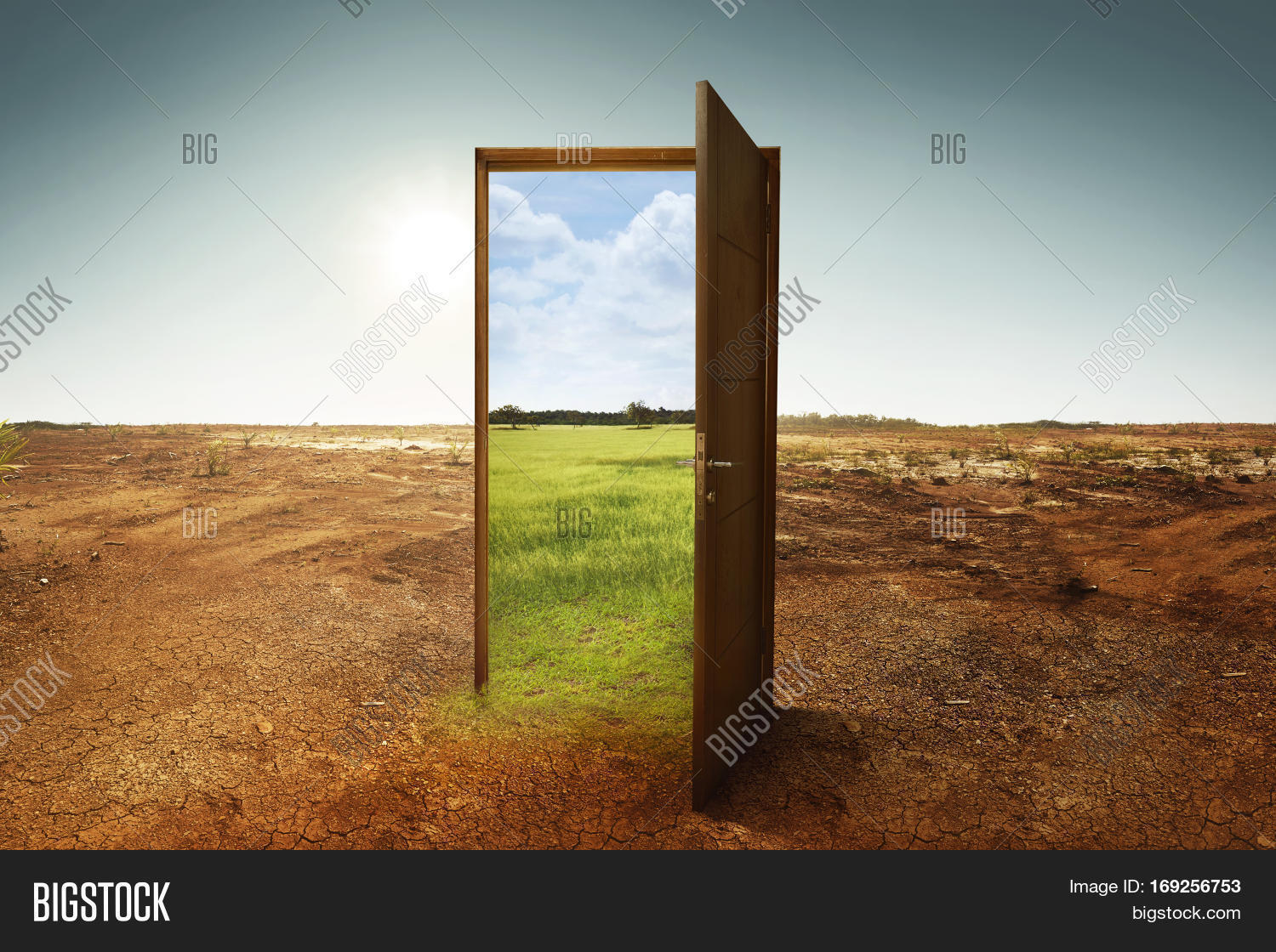Open Wooden Door New Image & Photo (Free Trial) | Bigstock