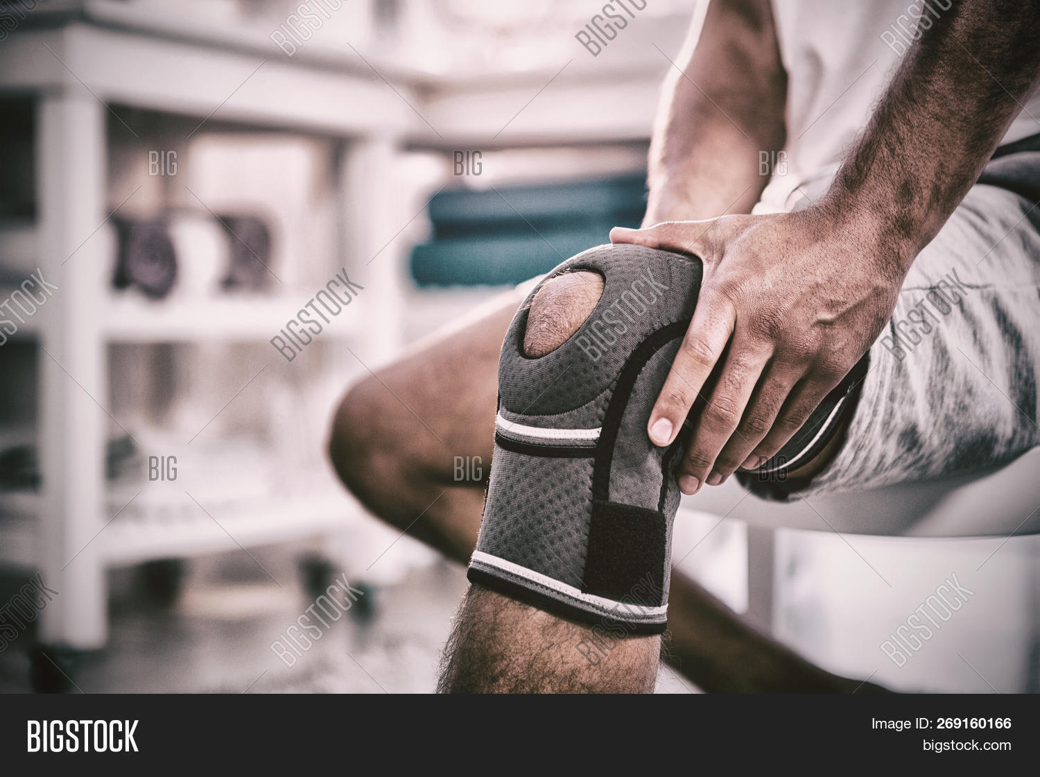 Mid Section Man Knee Image & Photo (Free Trial) | Bigstock