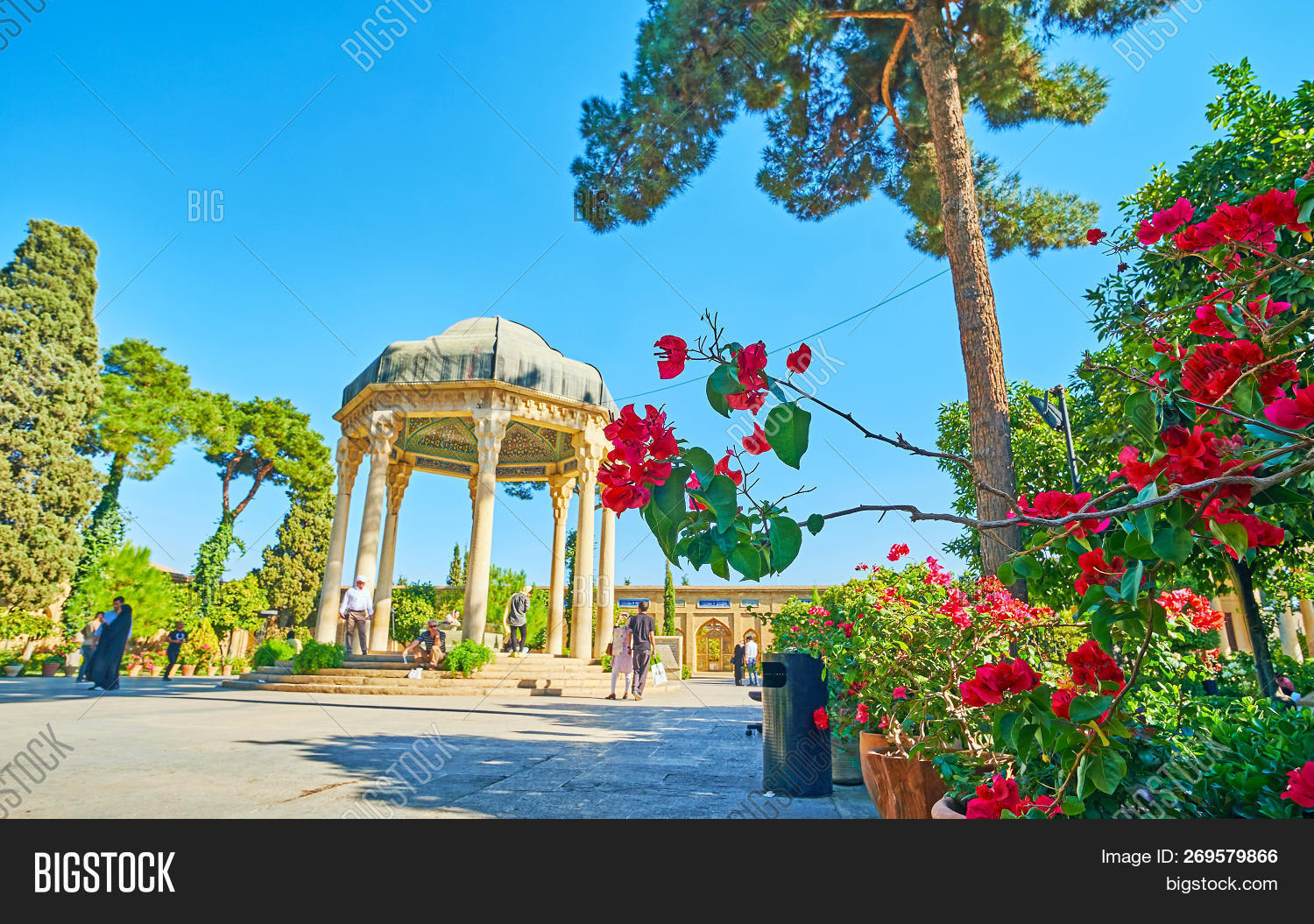 Shiraz, Iran - October Image & Photo (Free Trial) | Bigstock
