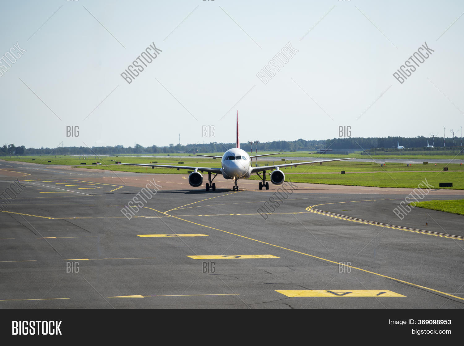 Plane On Runway Front Image & Photo (Free Trial) | Bigstock