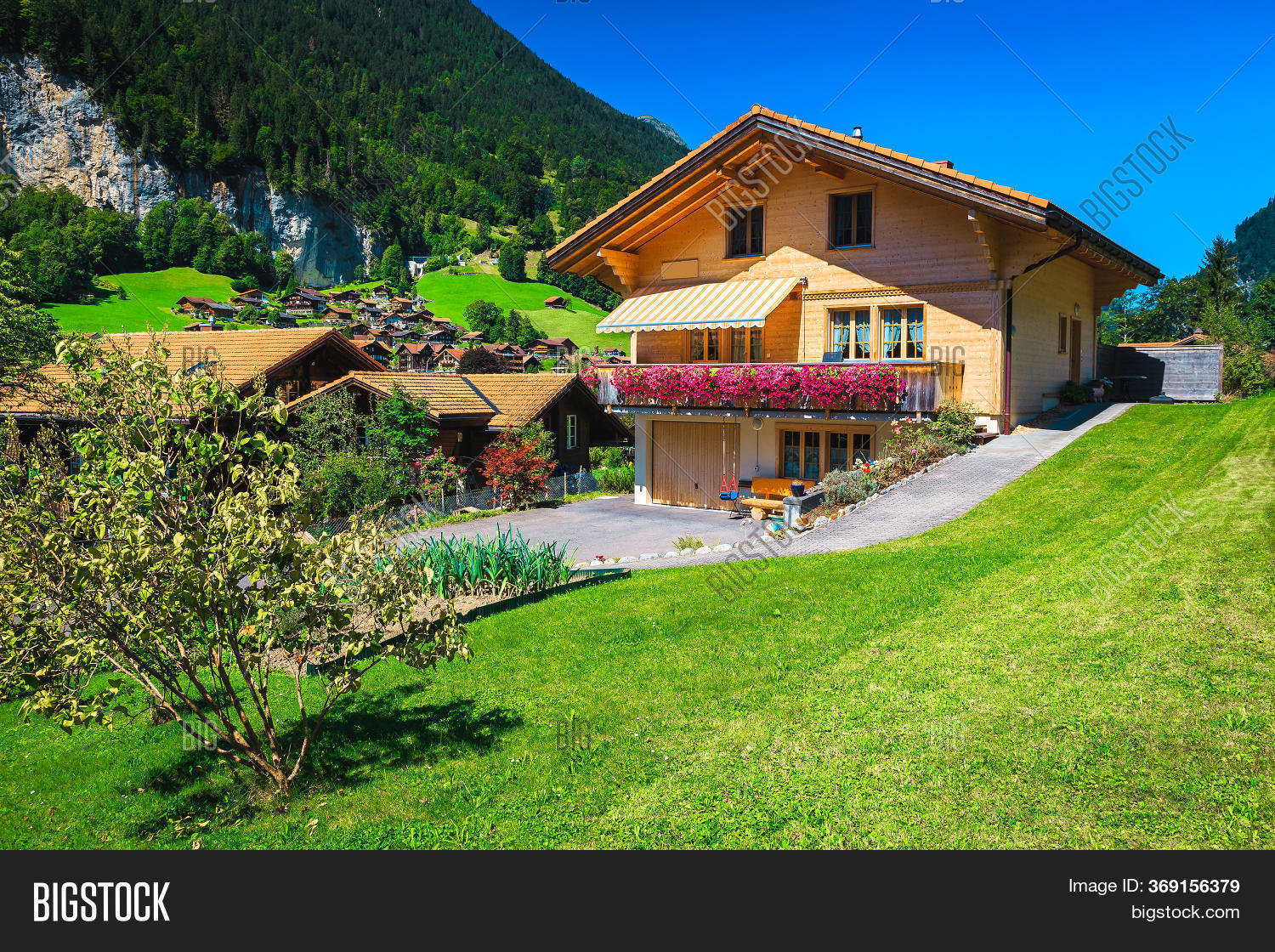 Cute Wooden House Image & Photo (Free Trial) | Bigstock