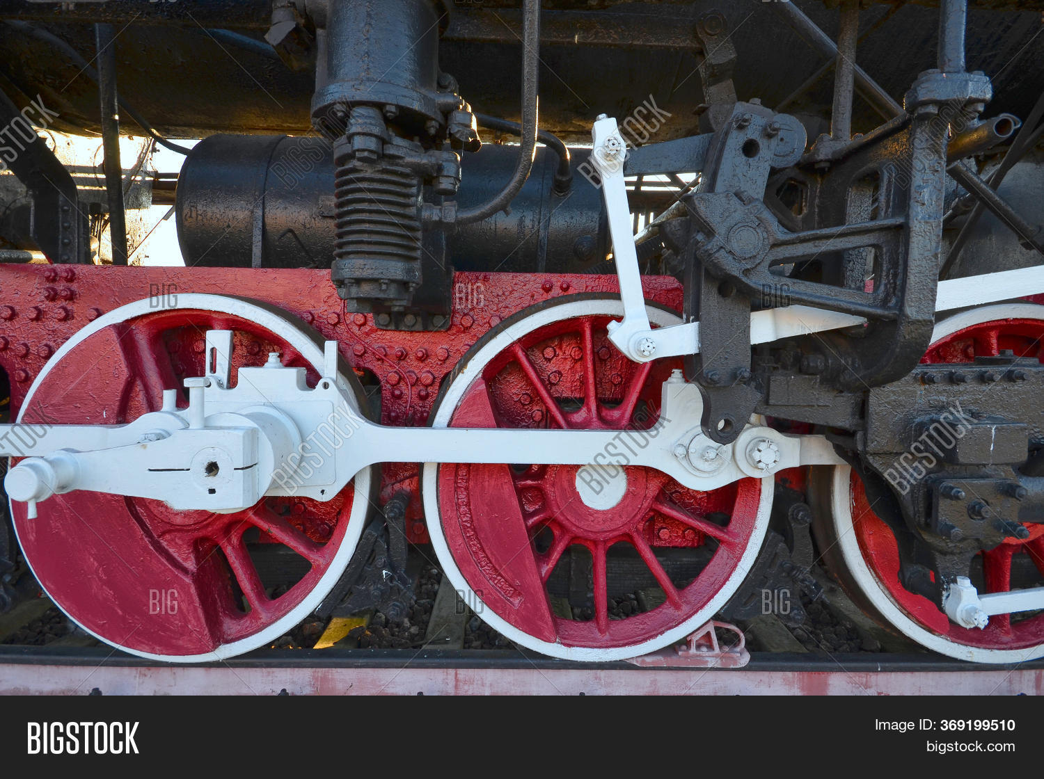 Steam Locomotive Wheel Image & Photo (Free Trial) | Bigstock
