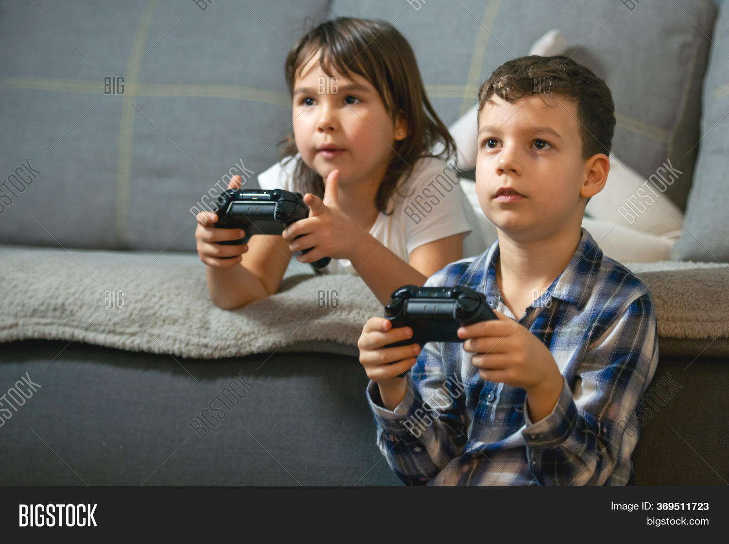 Kids Playing Console Image & Photo (Free Trial) | Bigstock