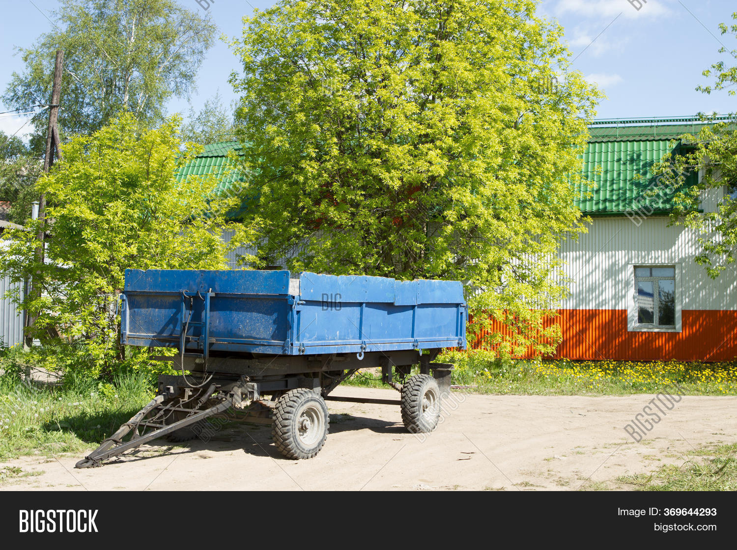 Blue Empty Trailer Image & Photo (Free Trial) | Bigstock