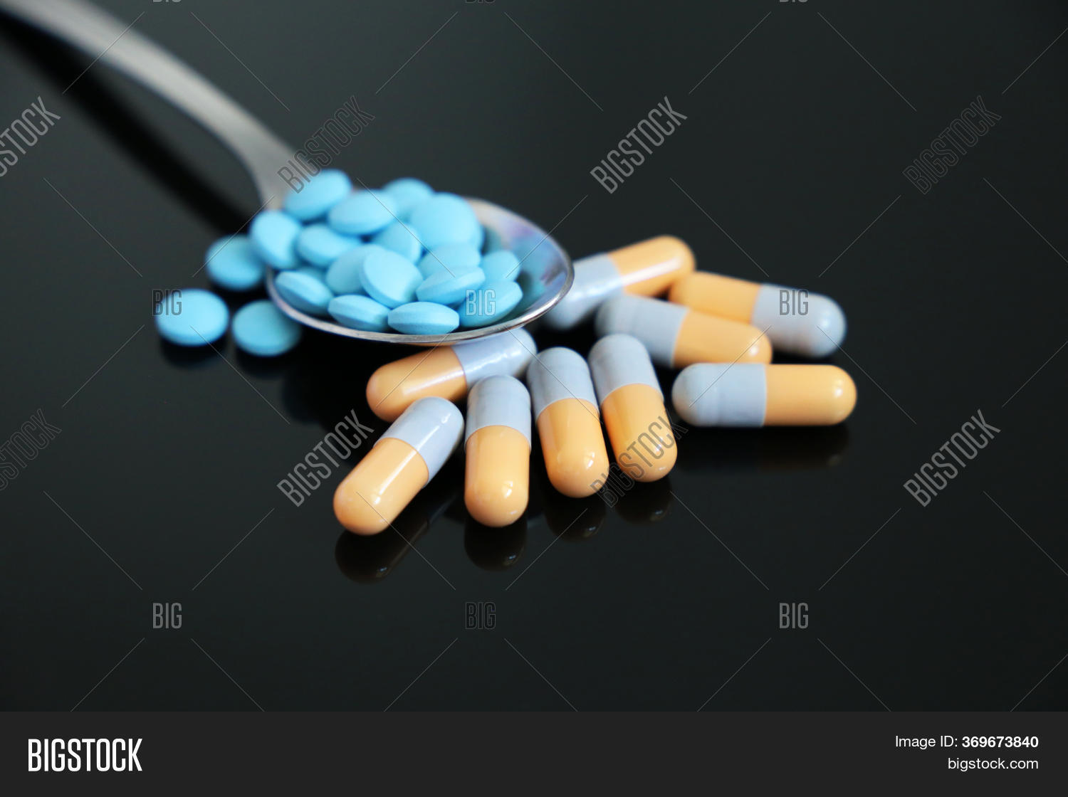 Spoon Pills, Drugs Image & Photo (Free Trial) | Bigstock
