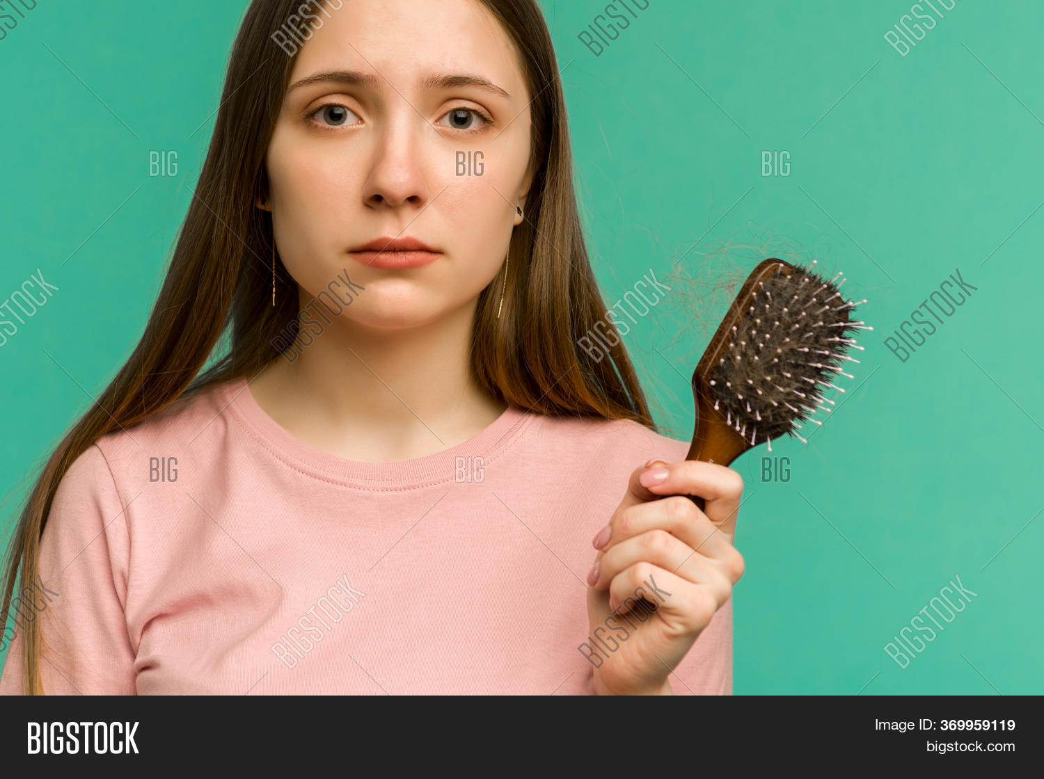 Young Girl Comb Image & Photo (Free Trial) | Bigstock