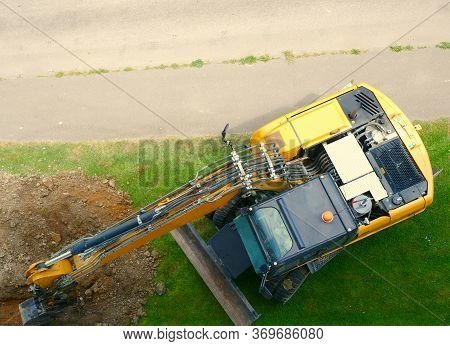 Excavator / Backhoe / Image & Photo (Free Trial) | Bigstock