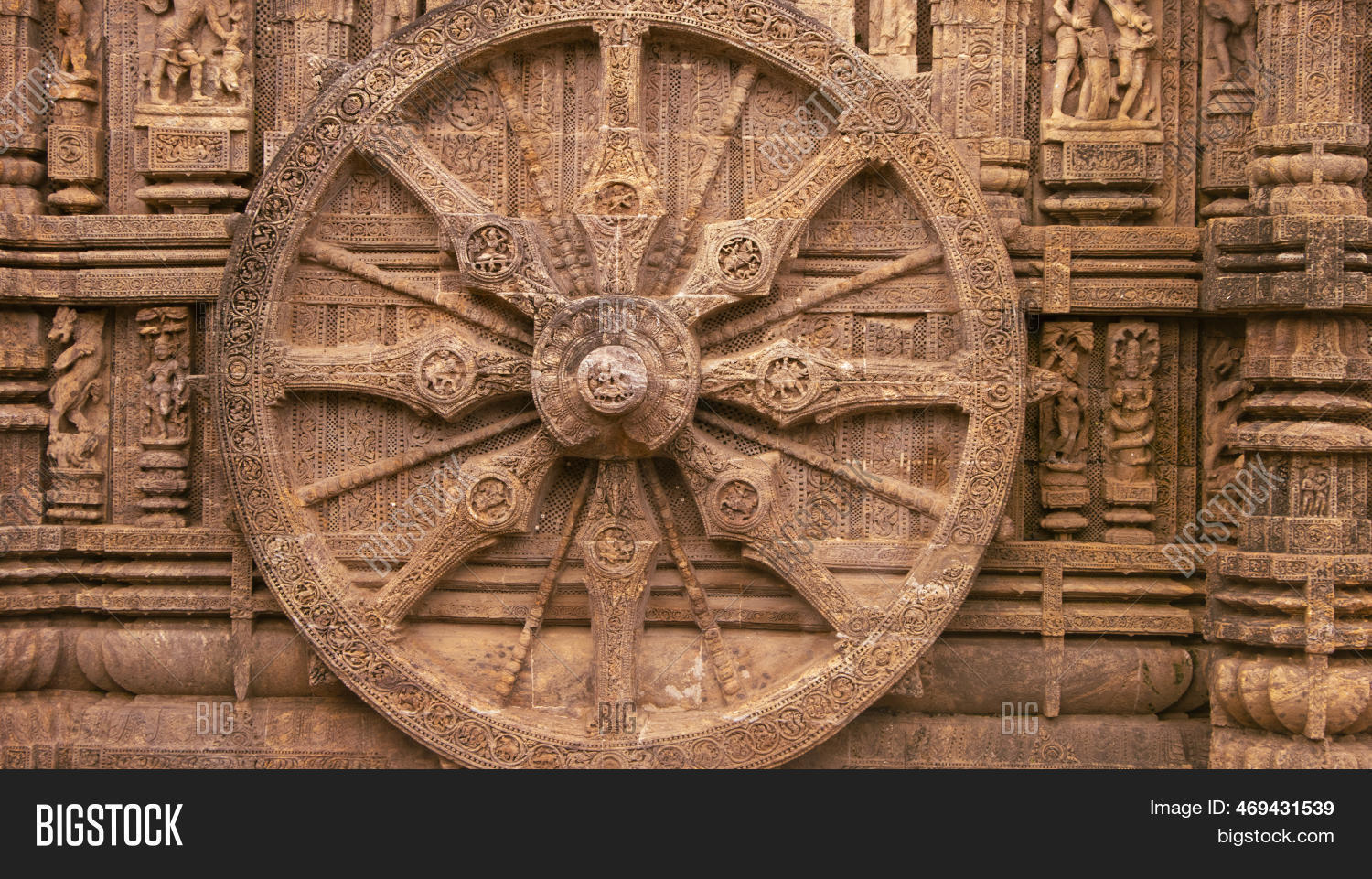 Famous Wheel Konark Image & Photo (Free Trial) | Bigstock