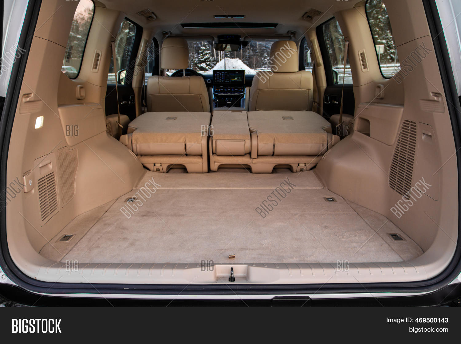 Huge, Clean Empty Car Image & Photo (Free Trial) | Bigstock