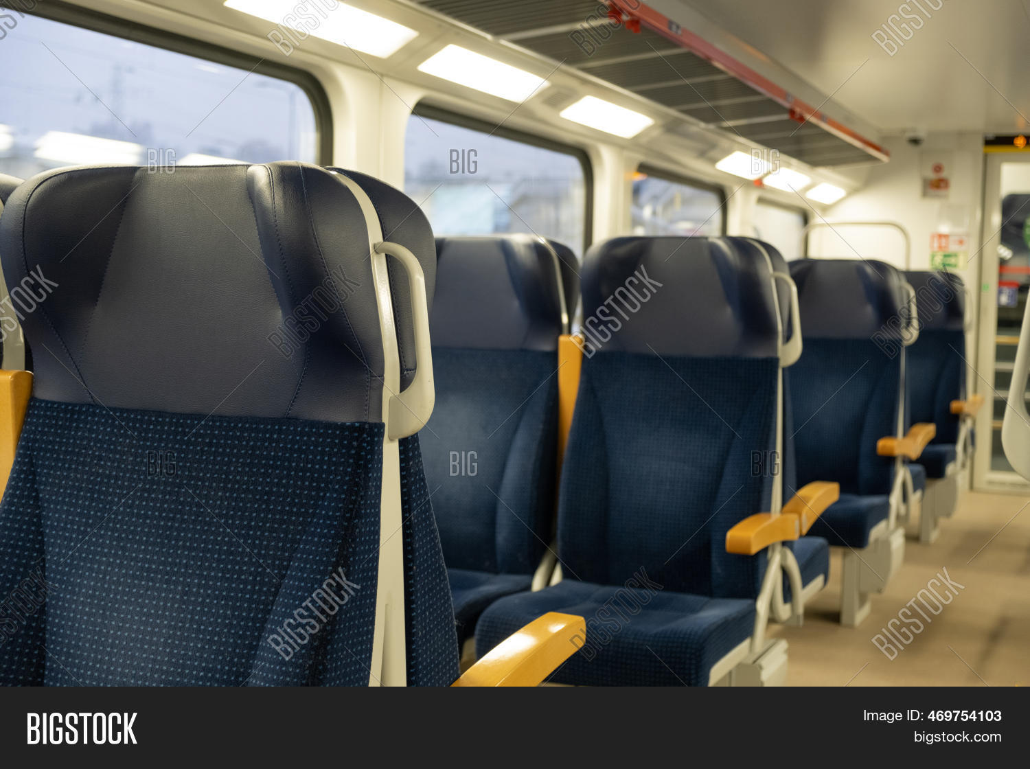 Modern Passenger Train Image & Photo (Free Trial) | Bigstock
