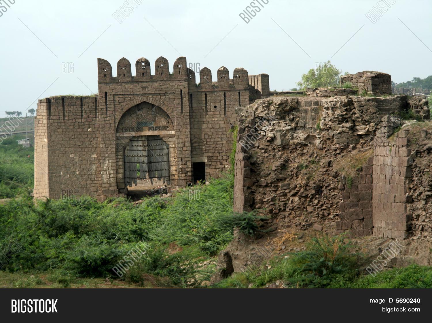 Gate Fort Wall Image & Photo (Free Trial) | Bigstock