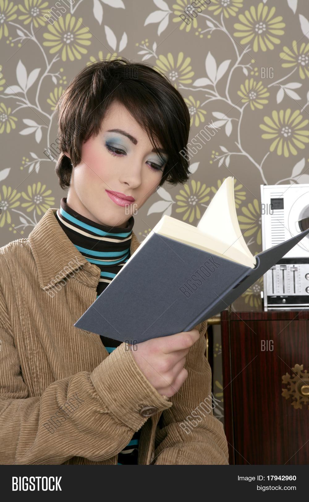 Book Reading Woman Image & Photo (Free Trial) | Bigstock