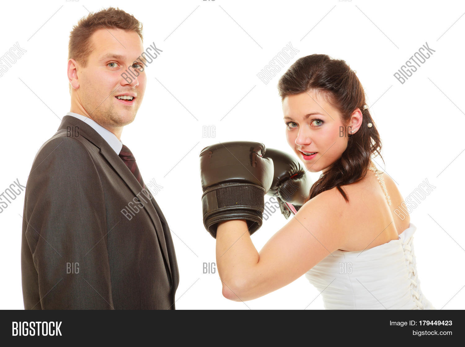 Bride Boxing Her Groom Image & Photo (Free Trial) | Bigstock