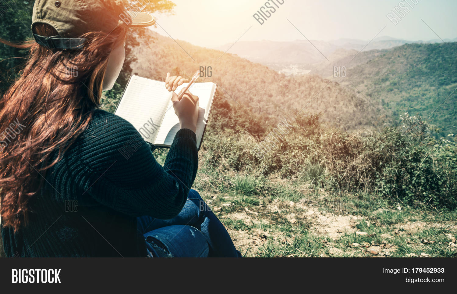 Women Write Notes Image & Photo (Free Trial) | Bigstock