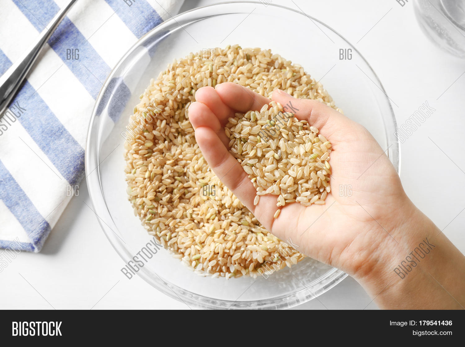 Handful Brown Rice Image & Photo (Free Trial) | Bigstock