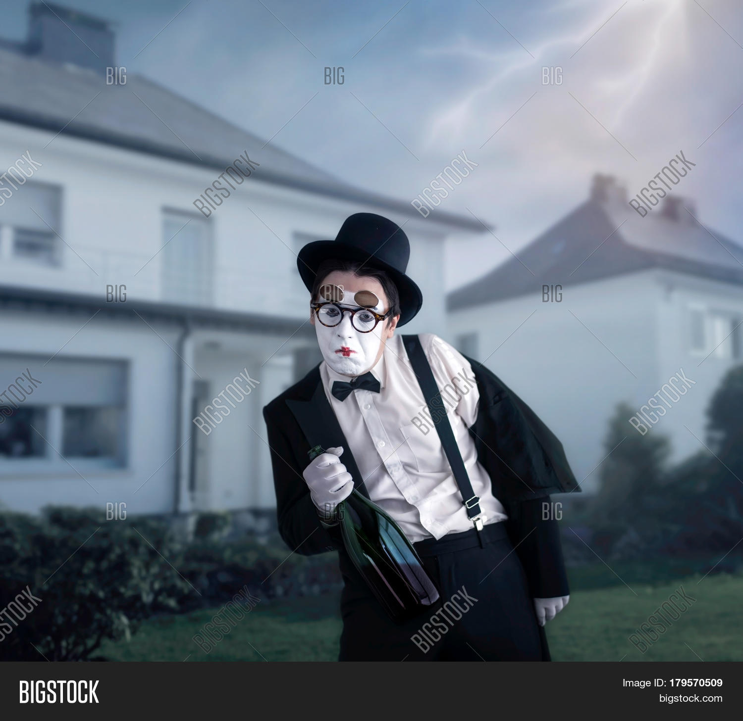 Mime Actor Performing Image & Photo (Free Trial) | Bigstock