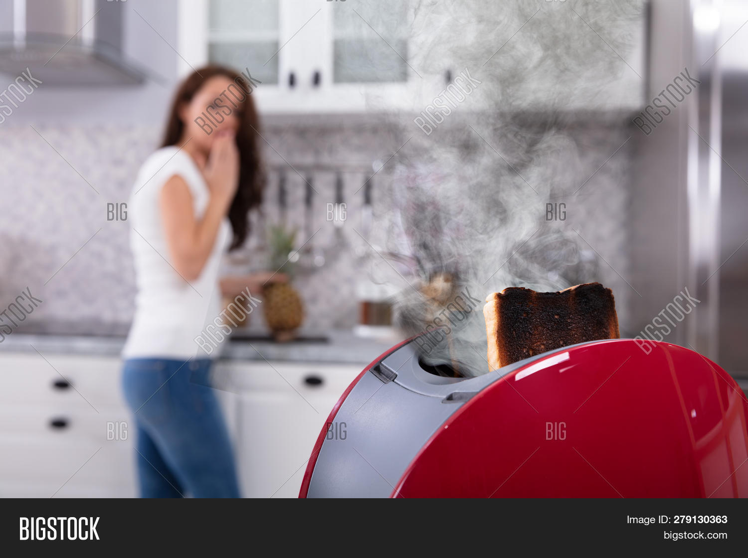 Close- Red Toaster Image & Photo (Free Trial) | Bigstock