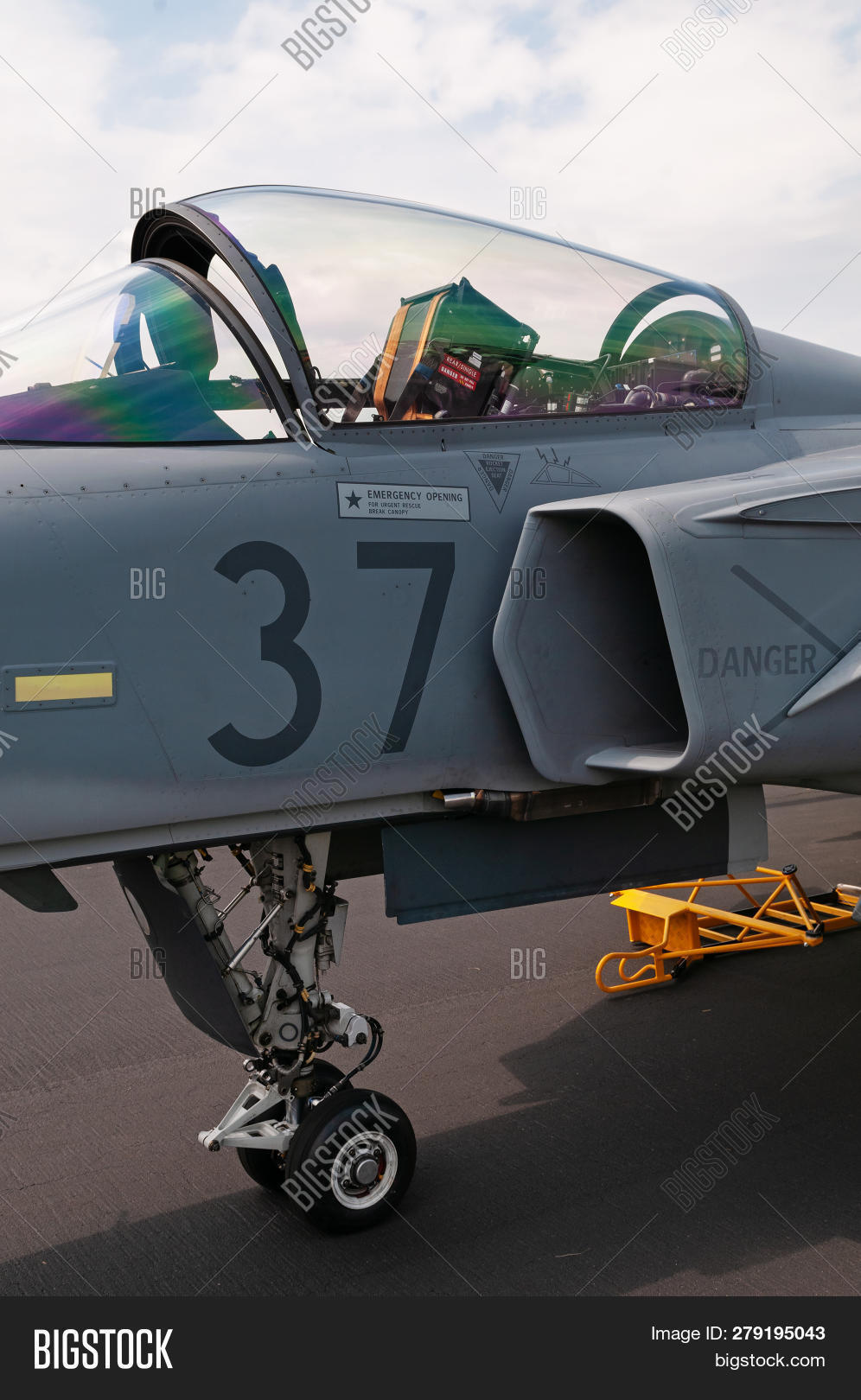 Slightly Open Canopy Image & Photo (Free Trial) | Bigstock