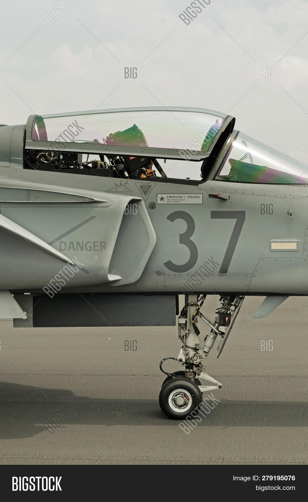 Side View Canopy, Image & Photo (Free Trial) | Bigstock