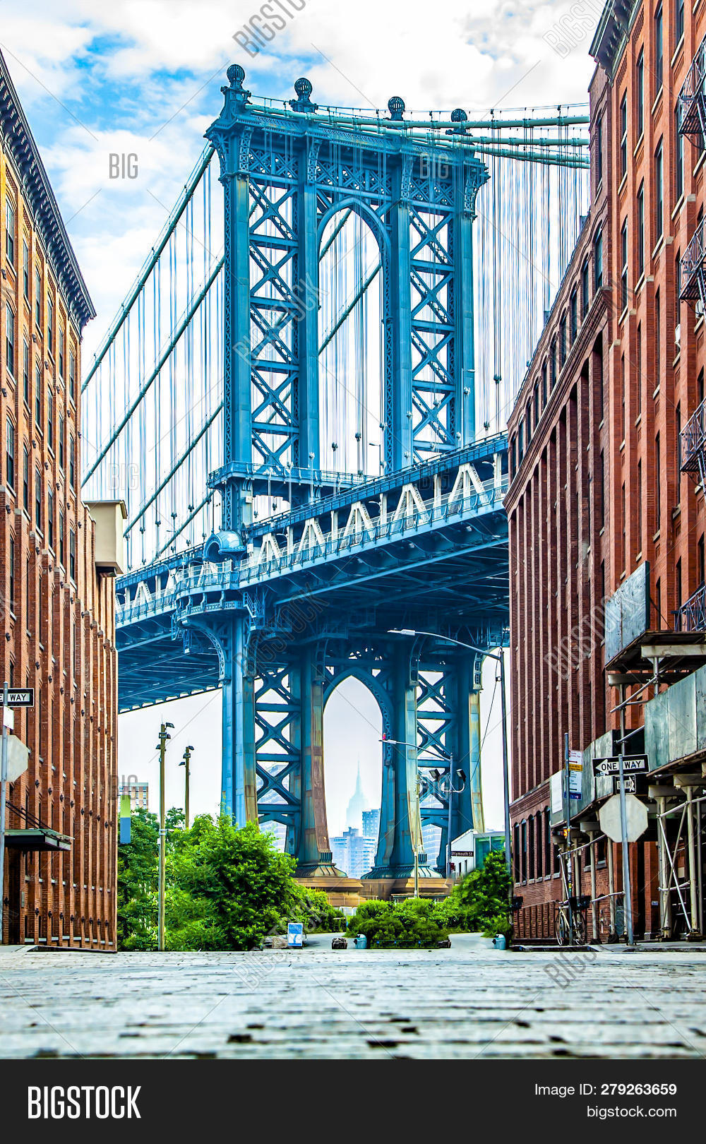Manhattan Bridge Image & Photo (Free Trial) | Bigstock