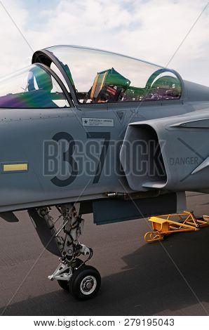 Slightly Open Canopy Image & Photo (Free Trial) | Bigstock