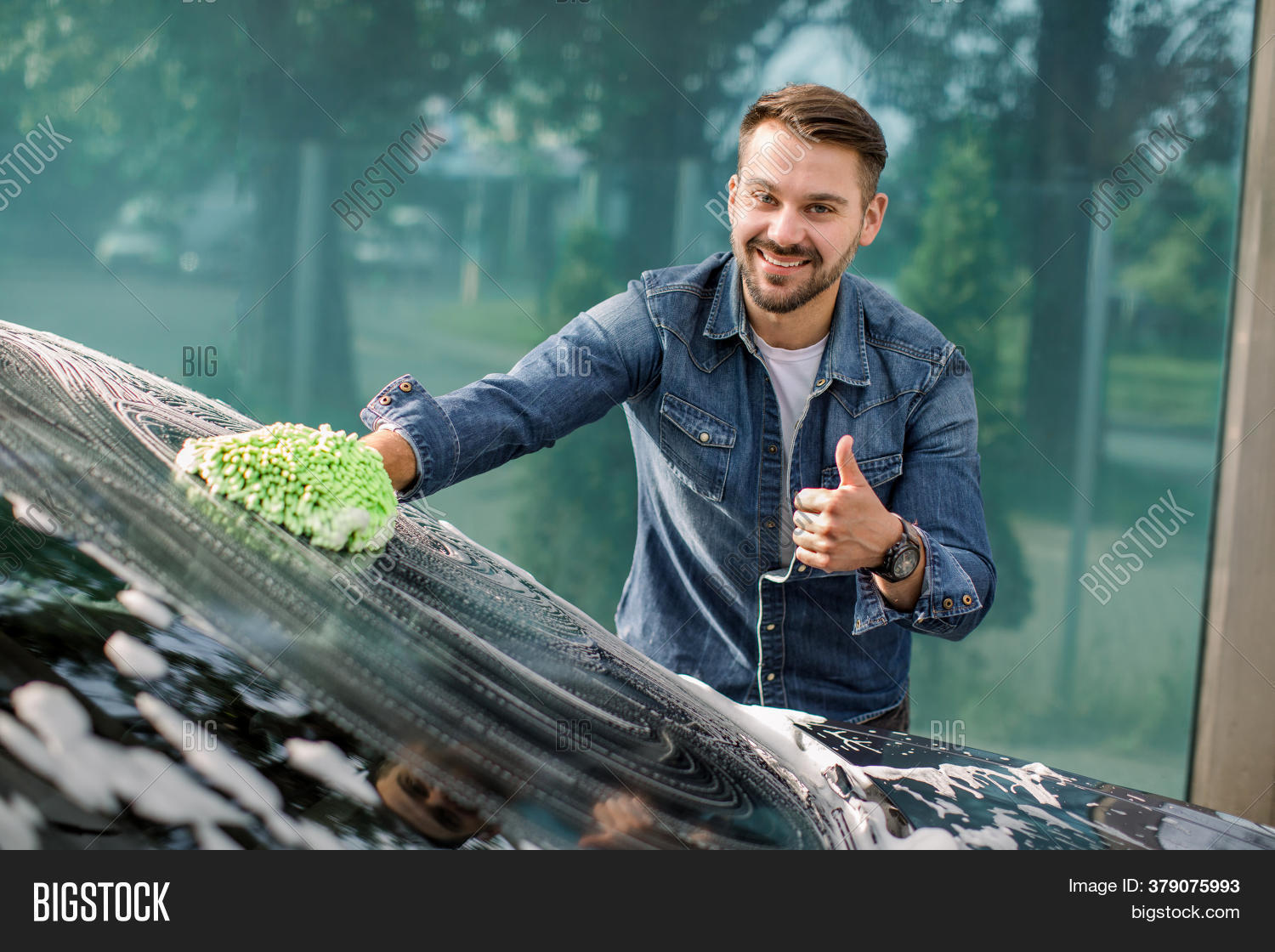 Outdoor Car Wash Image & Photo (Free Trial) | Bigstock